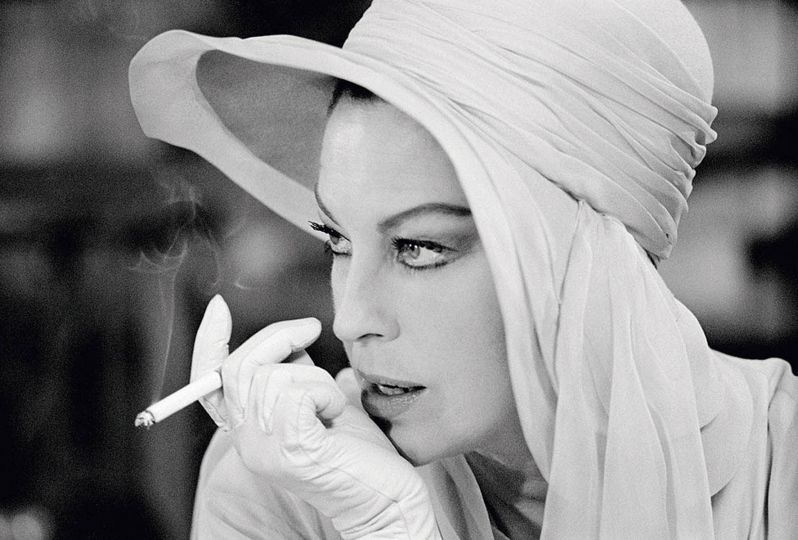 Archives : Mondo Galeria : Terry O’Neill, Legendary