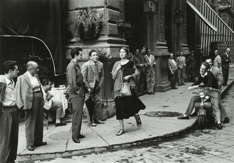 NMWA : Ruth Orkin : Women on the Move