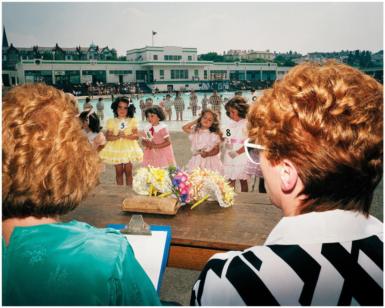 Dewi Lewis Publishing : Martin Parr : The Last Resort : 40 Years On - L ...