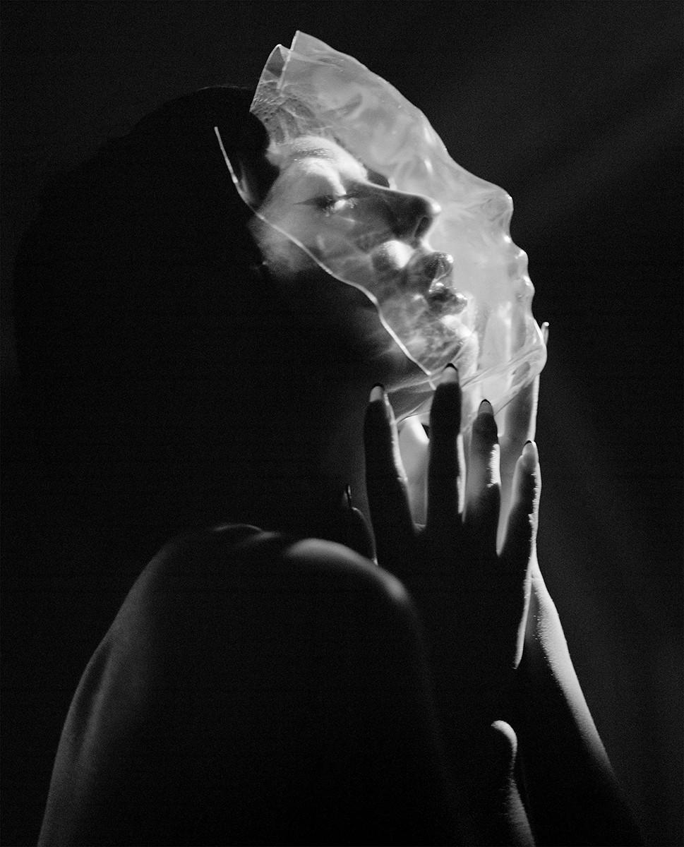 CHAUSSEE 36 : J. Konrad Schmidt : HÔTEL NOIR II - The Eye of ...